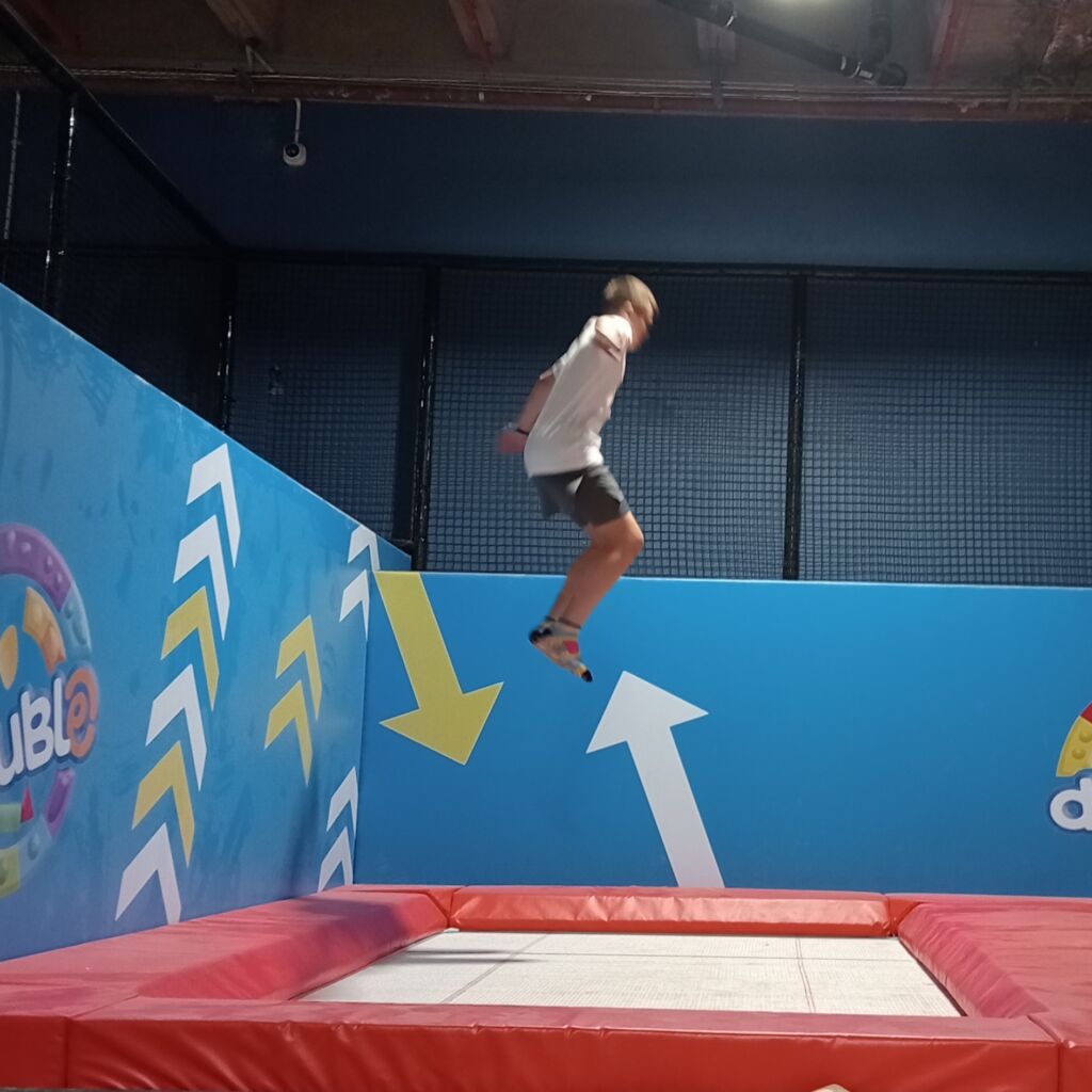 Trampoline Zone - Drouble